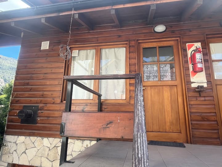 Apartamento Céntrico 6,  5/6 Pax - San Martin de los Andes