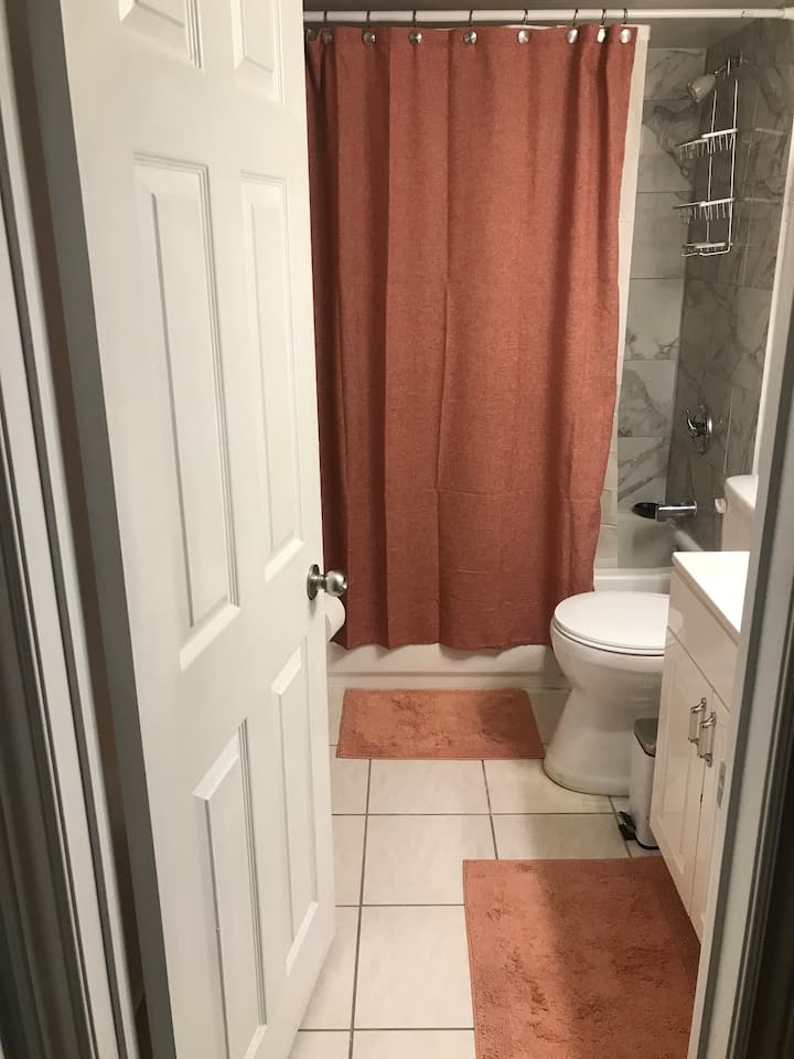 Room In Peterborough - Peterborough