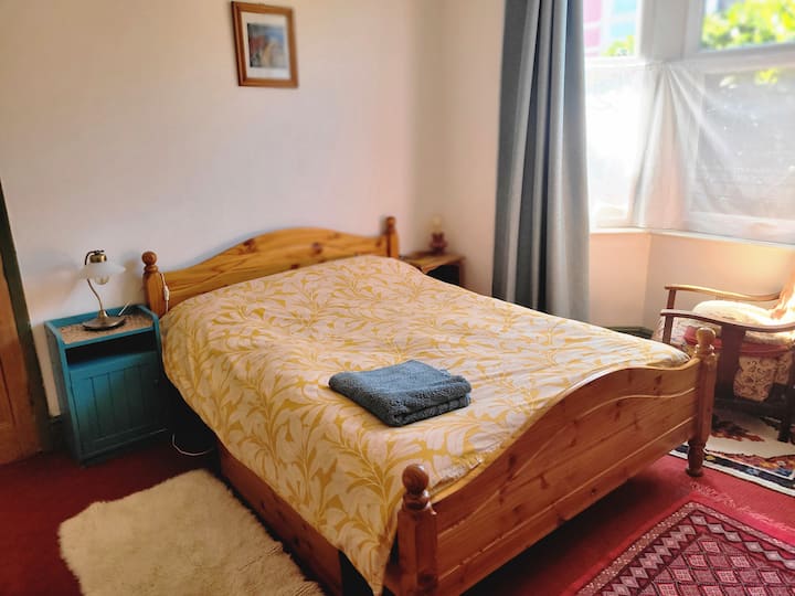 Cosy Large Light Double Room In Easton - Bristol
