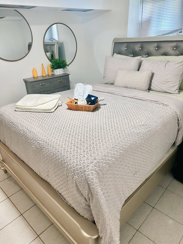 M&j New Rochelle Apartment! - New Rochelle, NY