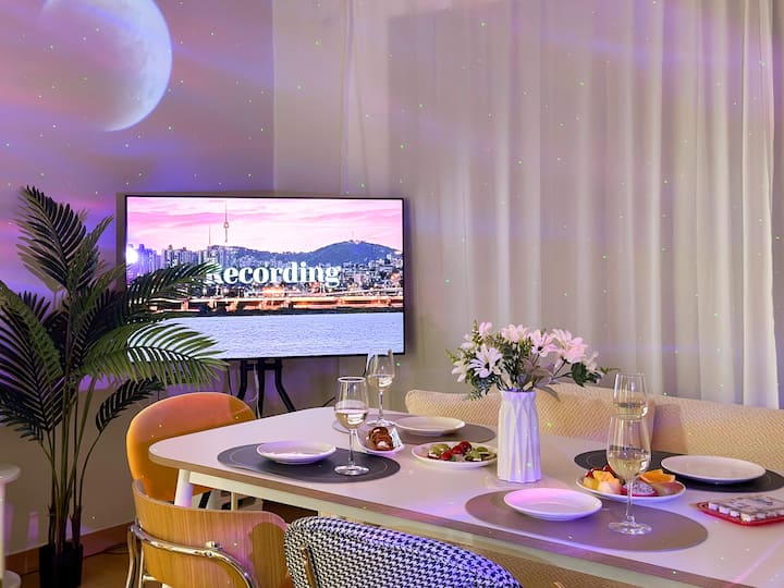 [새해특가]마음껏 떠들 수 있는 숙소/넓은 거실/8인/경성대/광안리/센텀시티/지하철 1분 - Pusan