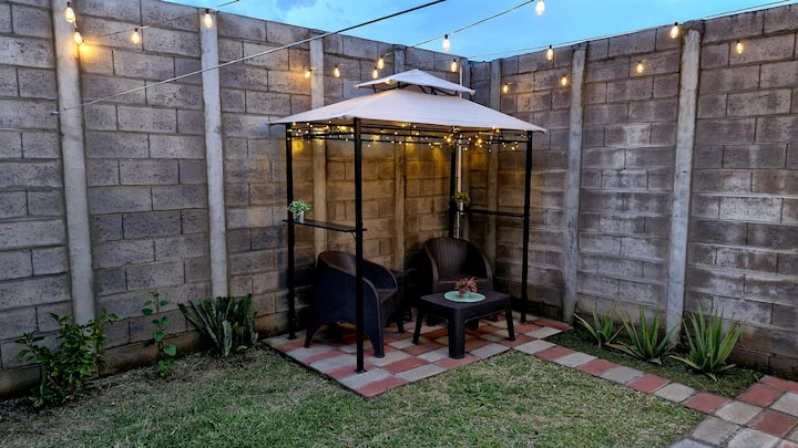 Guille’s Little House: Explore & Relax Santa Ana - El Salvador
