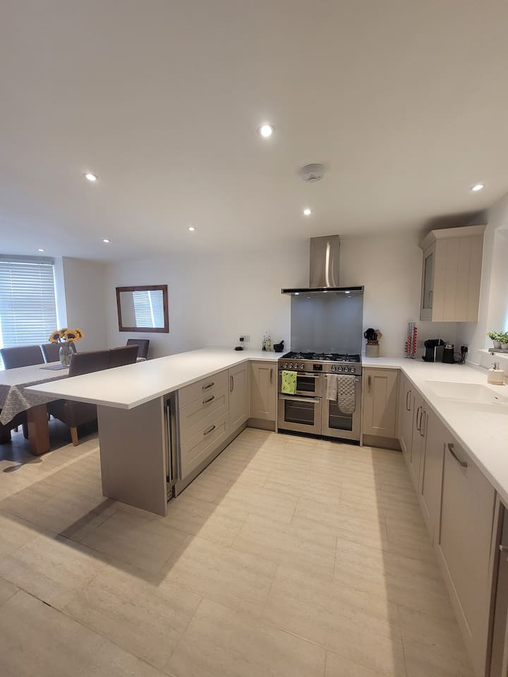 Stylish Modern Home - St Austell