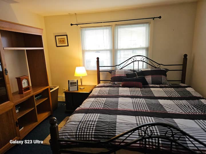 Jorgeshome - Lowell, MA