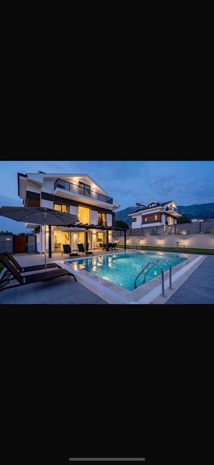 Bölgenin En Geniş Bahçesine Sahip Villaları - Ölüdeniz