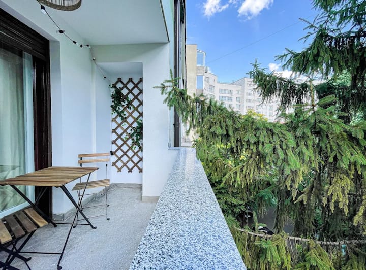 Noiseless | Next To The Old Town - Bucharest