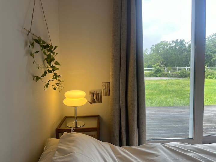 [겨울할인] 팜팜스테이(103호) | 파노라마초원뷰 / 반려견동반 / 잔디마당 - Jeju