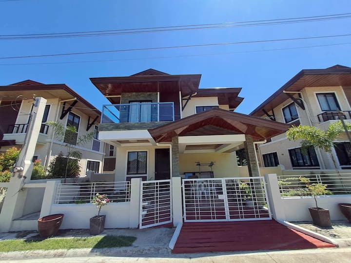 2 Bedroom Cozy House Rental - Davao City