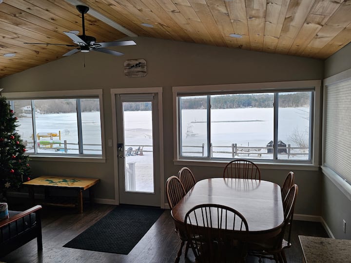 Cottage At Loon Pond W/ Private Beach And Kayaks - Pittsfield, NH