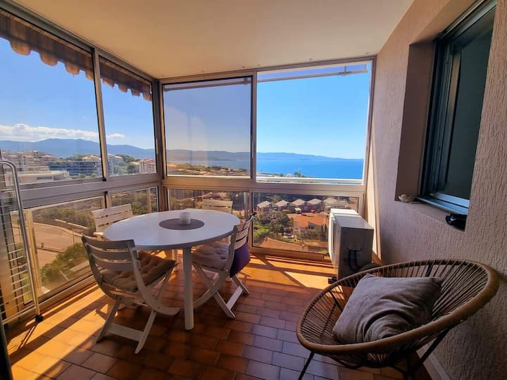 Vue Mer à L'entrée D'ajaccio - Ajaccio