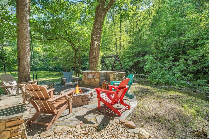 New! Mountain Modern Home On Creek At Lake Lure - Lake Lure, NC