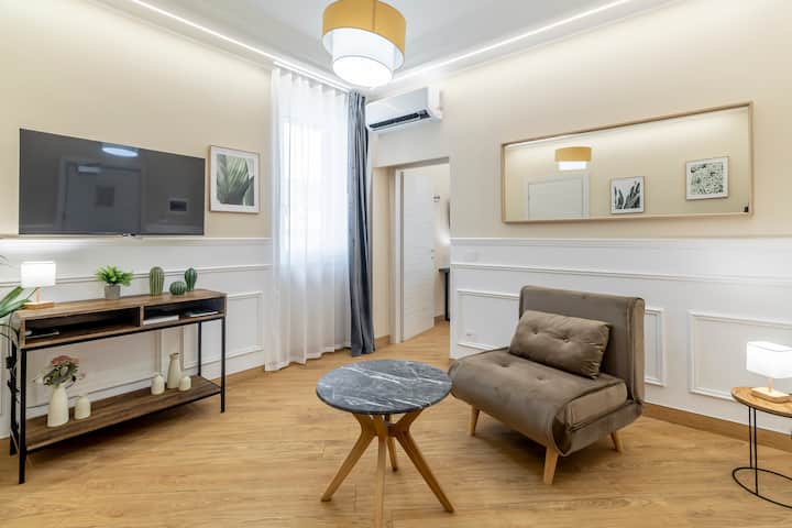Tivoli Center Apartment | 2br & 2 Bathrooms - Tivoli