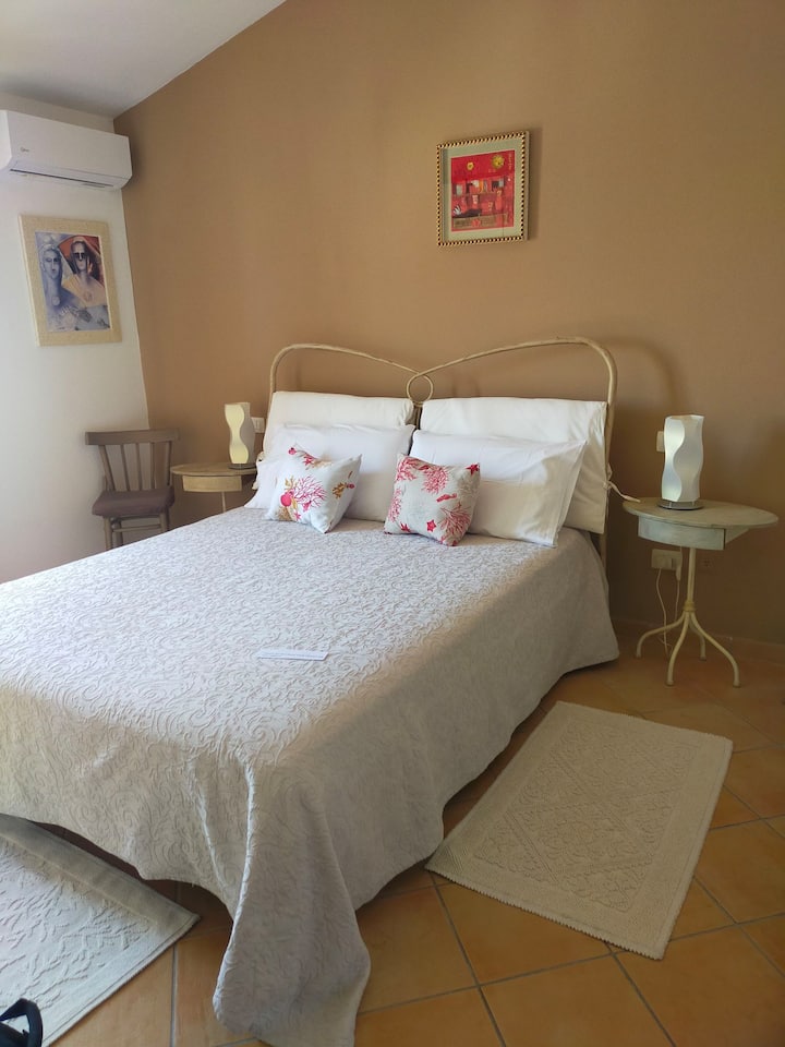 Camera Relax E Bagno Privato Zona Centrale Olbia - Olbia