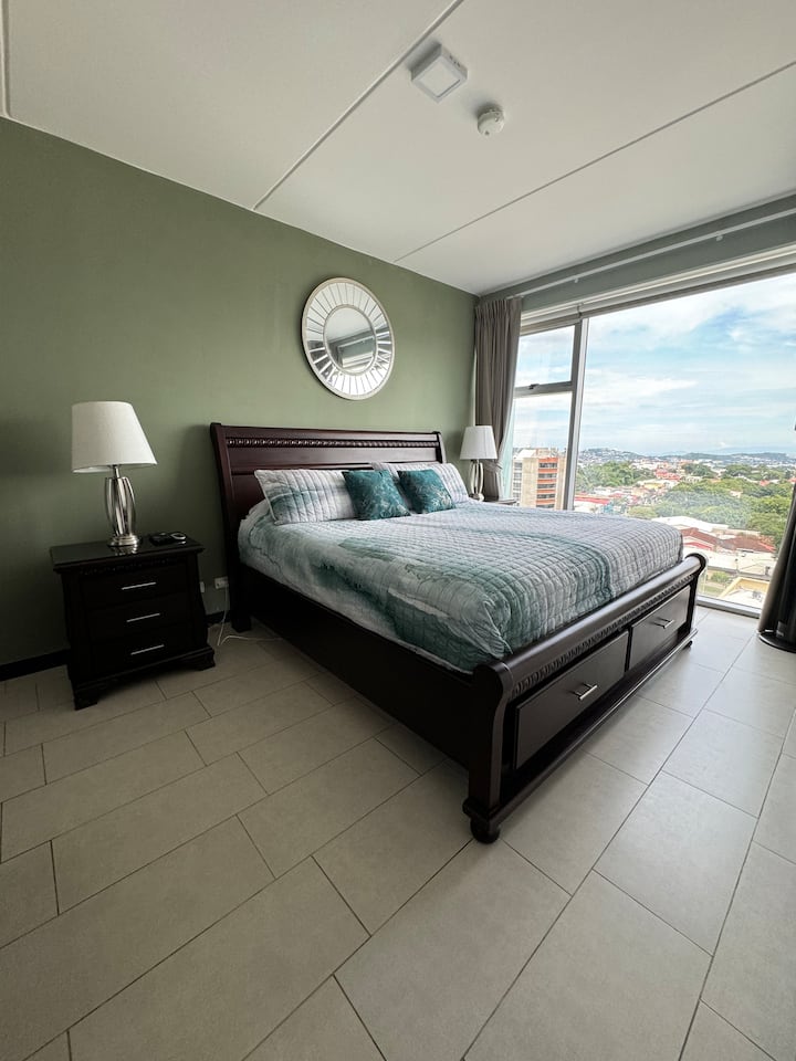 Cityscape: 2br W/ City View, Ac & 3 Smart Tvs - San José