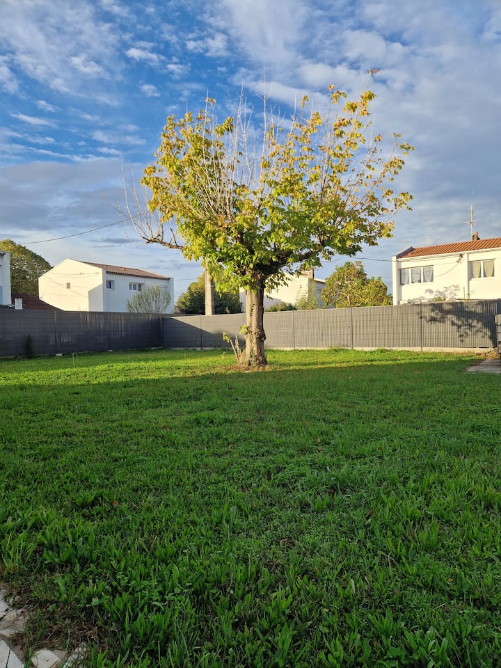 Maison Avec Jardin, Proche Bordeaux - Libourne