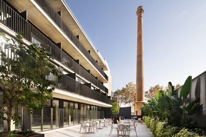 Estudio Con Terraza - Student Only - Barcelona