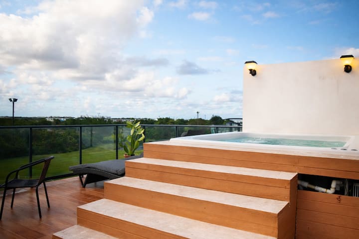 Jacuzzi & Golf View 2br Rooftop Vista Cana - Punta Cana
