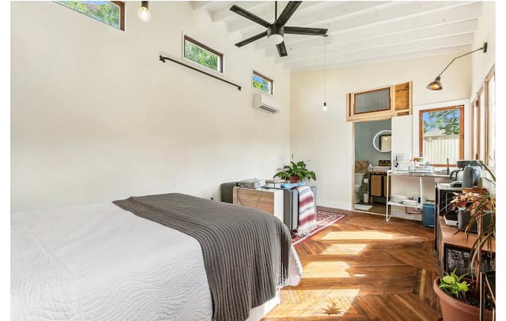 Casita Blanca | Central Location With Parking - New Orleans, LA