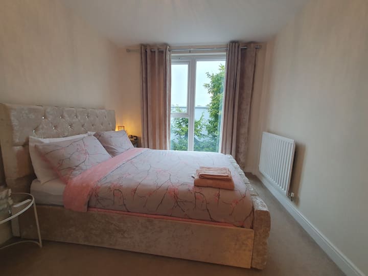 Comfortable Ensuite Room In Central Maidenhead - Maidenhead