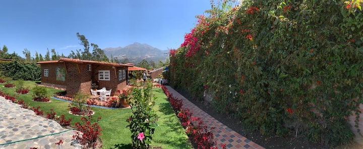 Suite Independiente Con Piscina | Casa Colibríes - Cotacachi