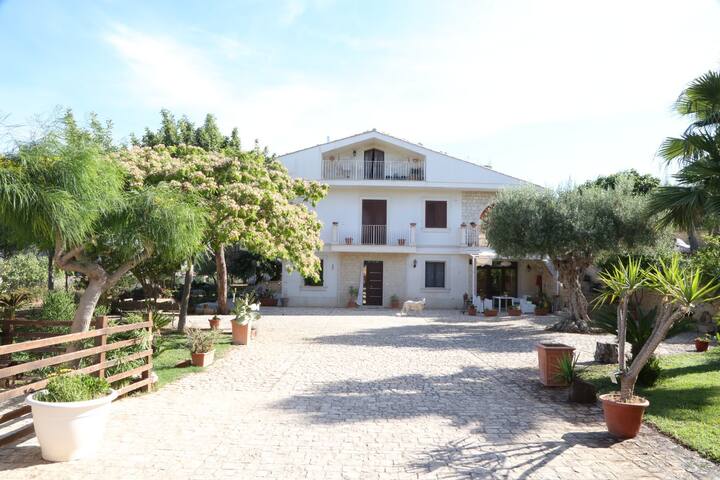 Dependance Dentro Una Villa - Scicli