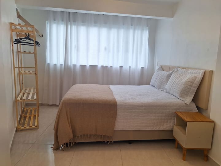 Sala E Cozinha
Quarto Com Suíte - Brazil