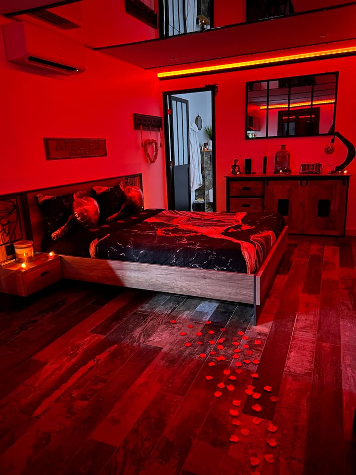 Suite Romantique Avec Jacuzzi Privé Escapade - La Seyne-sur-Mer