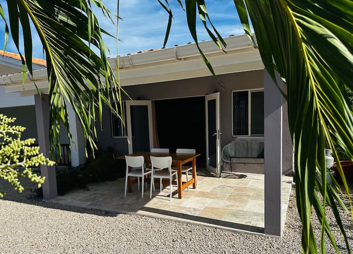 Loft Apartment Centrally Located - Curazao