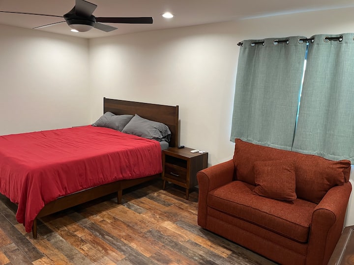 Private Nw Tucson Master Suite - King Bed - Tucson, AZ