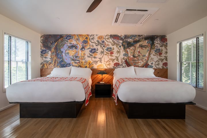 Cute Vintage Eco-friendly Hotel - Hayes Suite - テーラー, TX