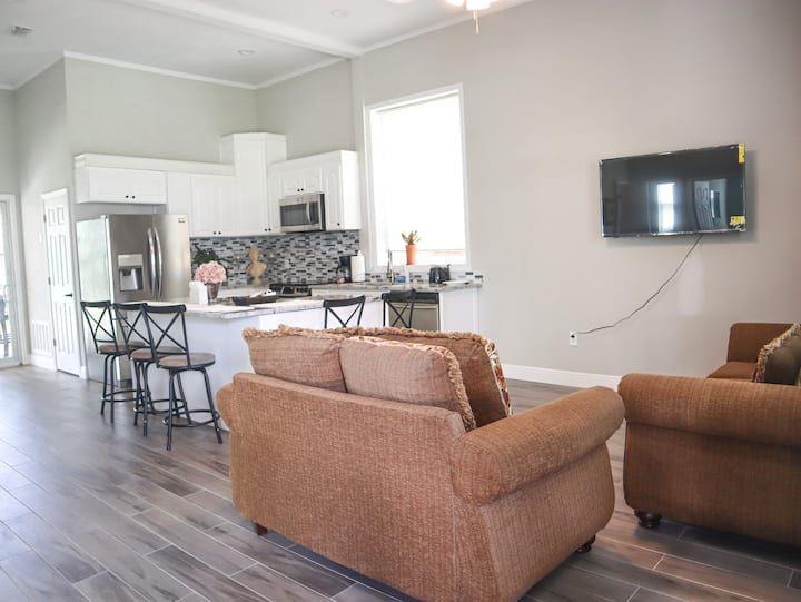 Half Acre Patio•3 Br•3 Beds House•pool Table - Land O' Lakes, FL