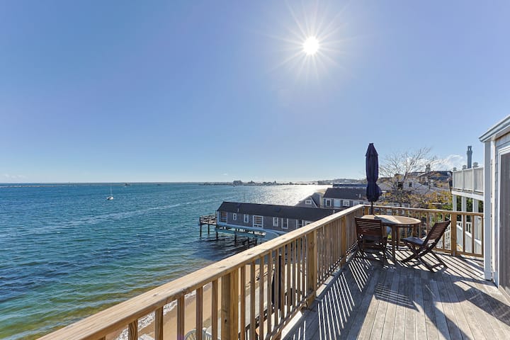 Waterfront Loft 1br | Bayfront Deck + Beach Access - Provincetown, MA