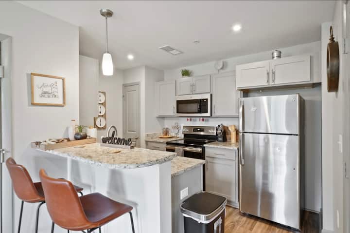 Home Away/park Free/fast Wi-fi - Huntsville, AL