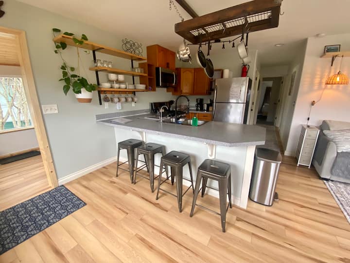 Fairview Getaway - Homer, AK