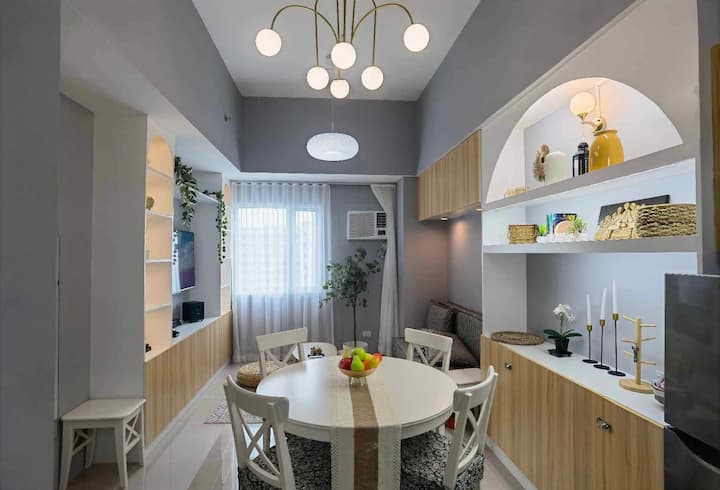 Solace Penthouse - Valenzuela