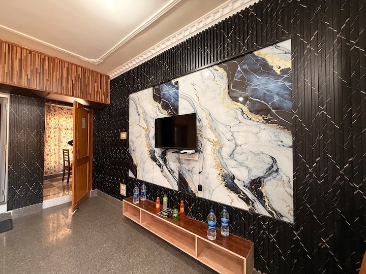 Rayyan Guest House - シュリーナガル