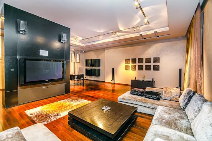 Spacious And Beautiful House - Baku