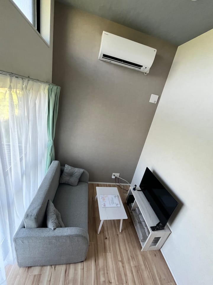 １０２福岡空港から8分！天神行きバス停まで徒歩2分！ロフト付きデザイナーズルーム/g008 - Fukuoka