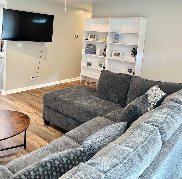 Close To The Mercedes Benz Stadium! - Hartsfield-Jackson Atlanta Airport (ATL)