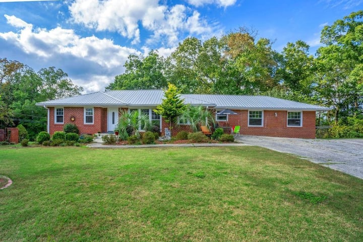 Oakdale Villa - Smyrna, GA