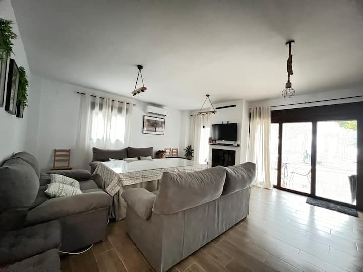 Magnífica Casa En La Sierra 6 Habitaciones - Nerva