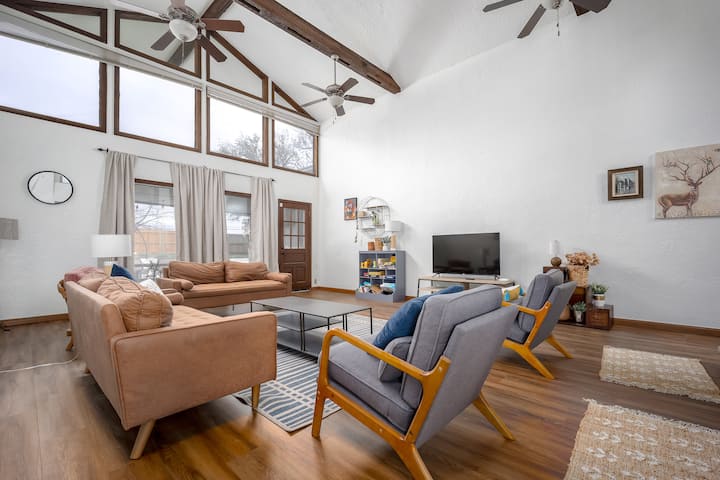 Beautiful Home With Pool Near Ou Campus! Fast Wifi - Norman, OK