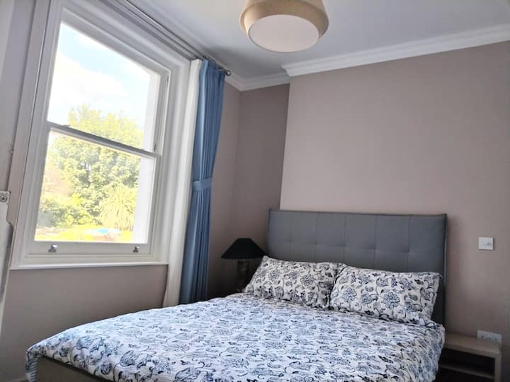 Luxury 1 Bedroom 2beds, Garden Flat In Westlondon - Fulham