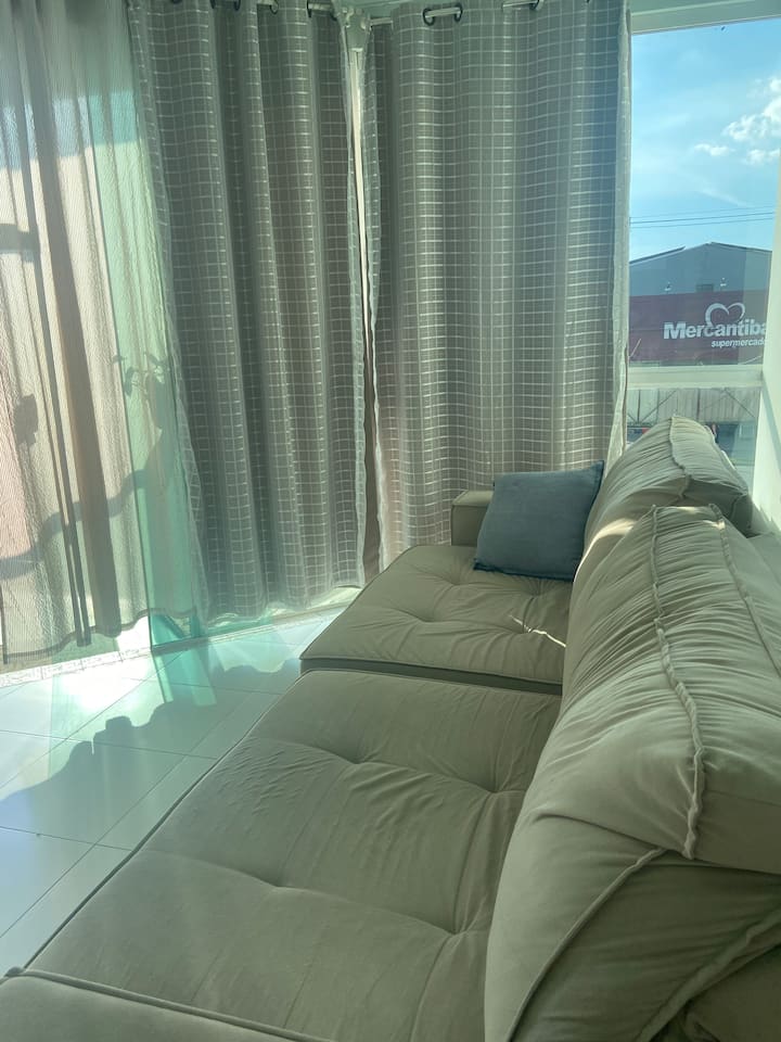 Apto Em Curitiba.
Sobrado Em Frente A Mercado . - Curitiba