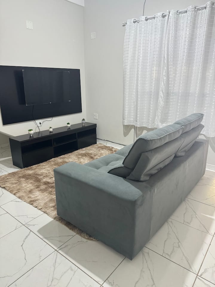 Casa Aconchego Wifi,garagem 6min Basílica - Aparecida