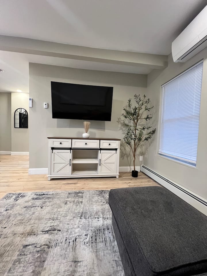 Renovated And Centrally Located! - Bangor, ME