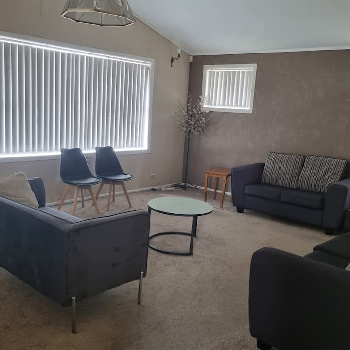 Cozy 3-bedroom Retreat - Auckland