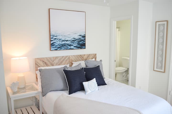 Beach Apartment In Va Beach - Virginia Beach, VA
