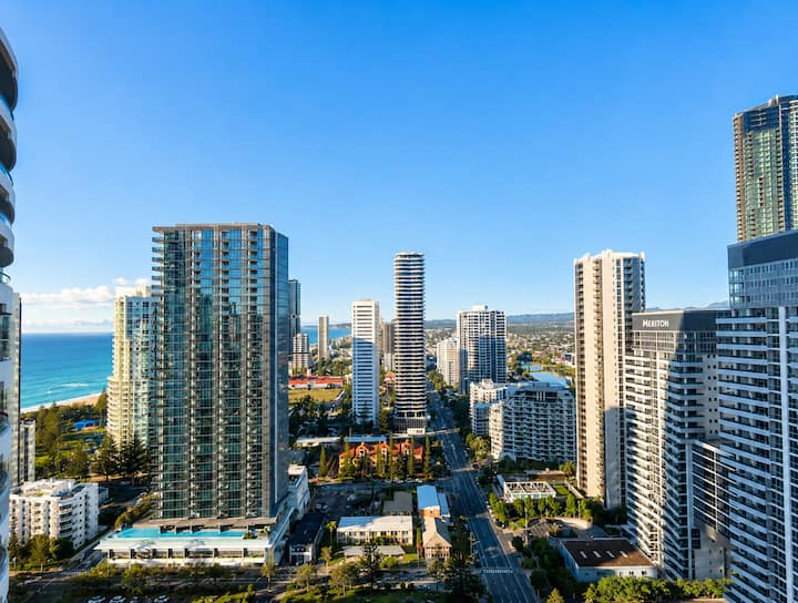 Oracle Skyview | Luxury 26th Floor Ocean Escape - Broadbeach