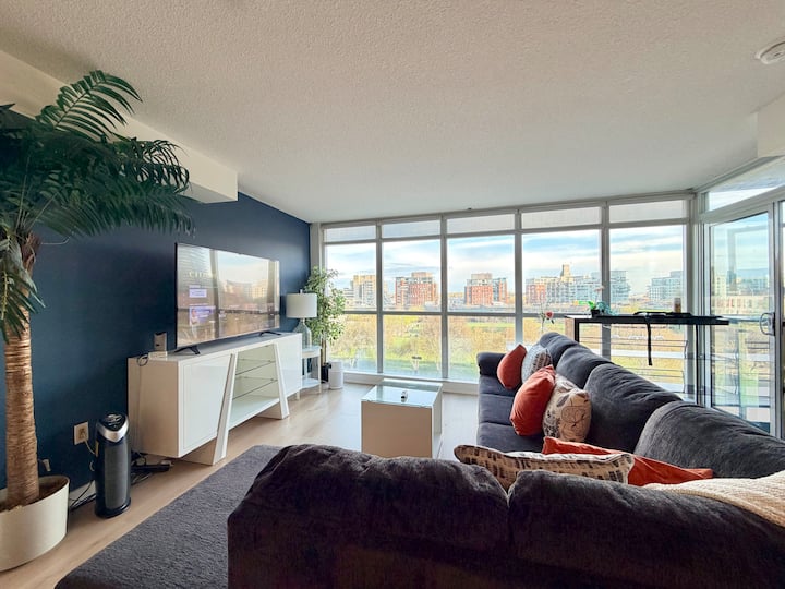 Lakeview 2bdrms/2baths W/3 Real Beds&parking - Toronto